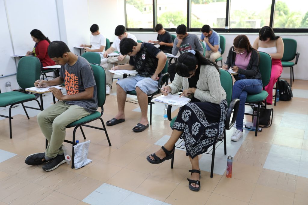 UEA inicia aplicação de provas do Vestibular 2024, acesso 2025 – Portal UEA